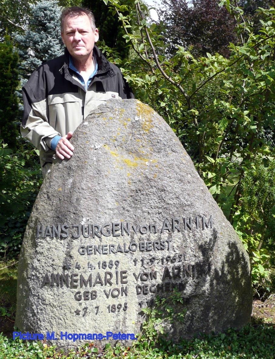 NAZI JERMAN: Generaloberst Hans-Jürgen von Arnim (1889-1962), Panglima ...