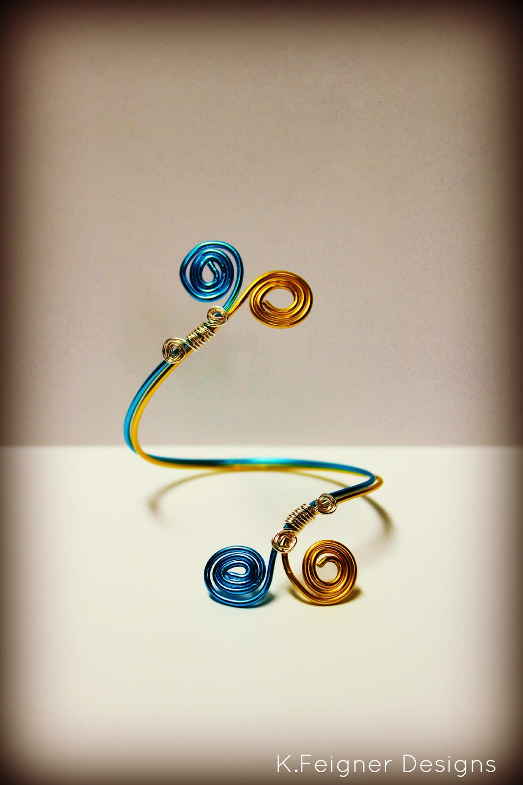 The Crafty Housewife: Colored Wire Swirly Cuff Bracelet