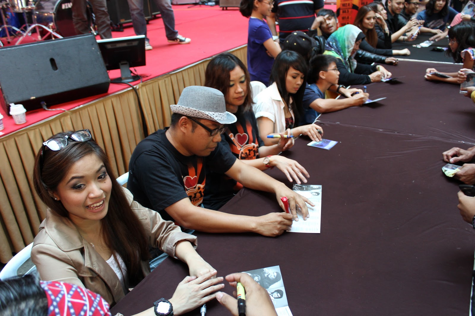 Azura Movie Promo Tour 15/1/2012 ~ Fan Dj Lin Cinta Mania