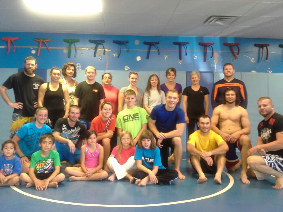 Pro Boxer/Kickboxer/MMA Fighter-Maureen Baby Face Riordon