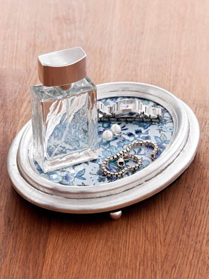 The Secret to Having it All......: DIY Tray