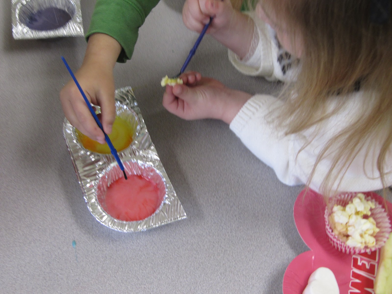 Sunshine Day School: Food Paint