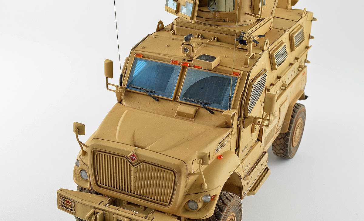 Pin-Up Miniatures Studio: Maxx Pro MRAP - 1/35 KINETIC