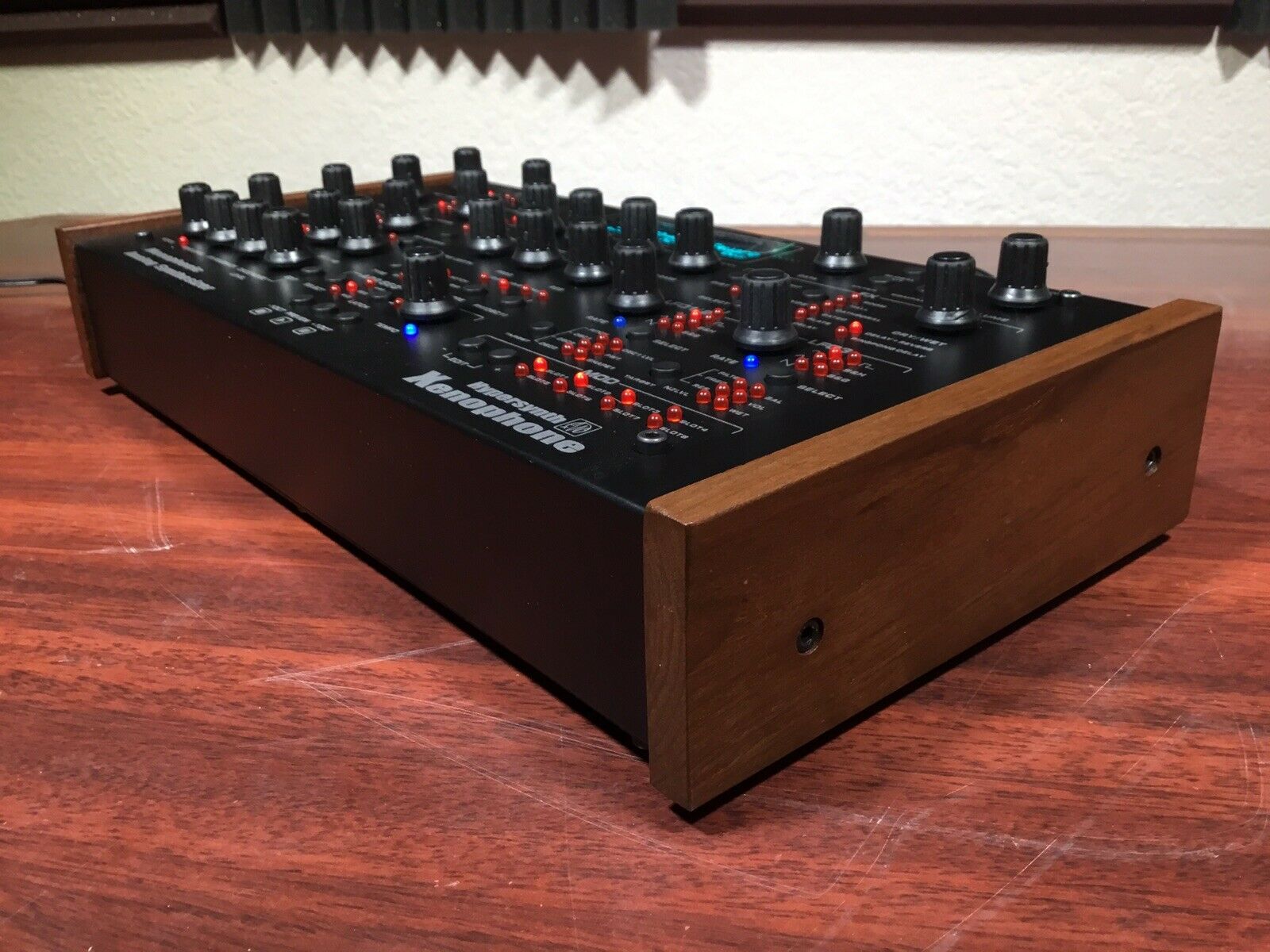 MATRIXSYNTH: Hypersynth Xenophone Advanced Analog Synthesizer