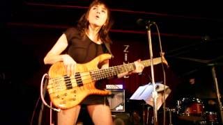 Amanda Ruzza, Alex Nolan,Mamiko Watanabe: Amanda Ruzza Group - Zinc Bar