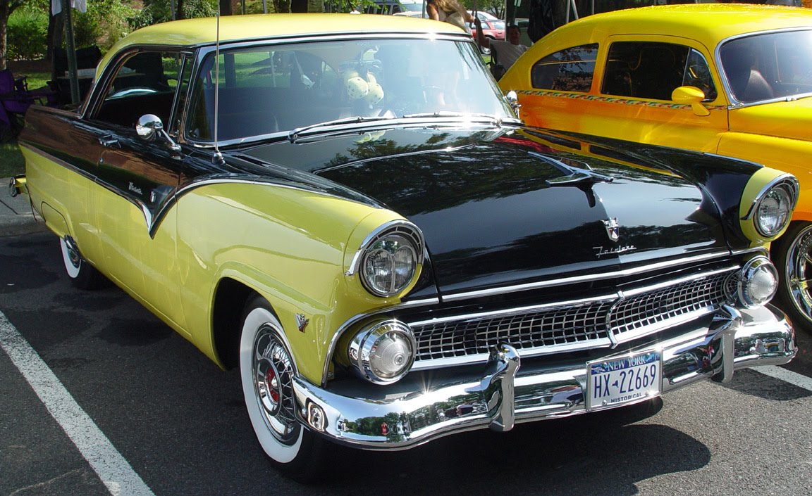 The Automobile and American Life: Black and Yellow -- Cars and Song