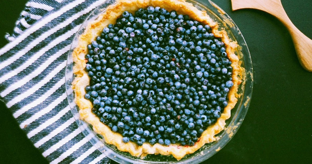 Nothing in the House: Fresh Wild Maine Blueberry Pie