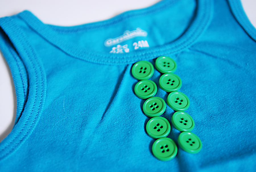 Button Inspired Top - Shwin & Shwin