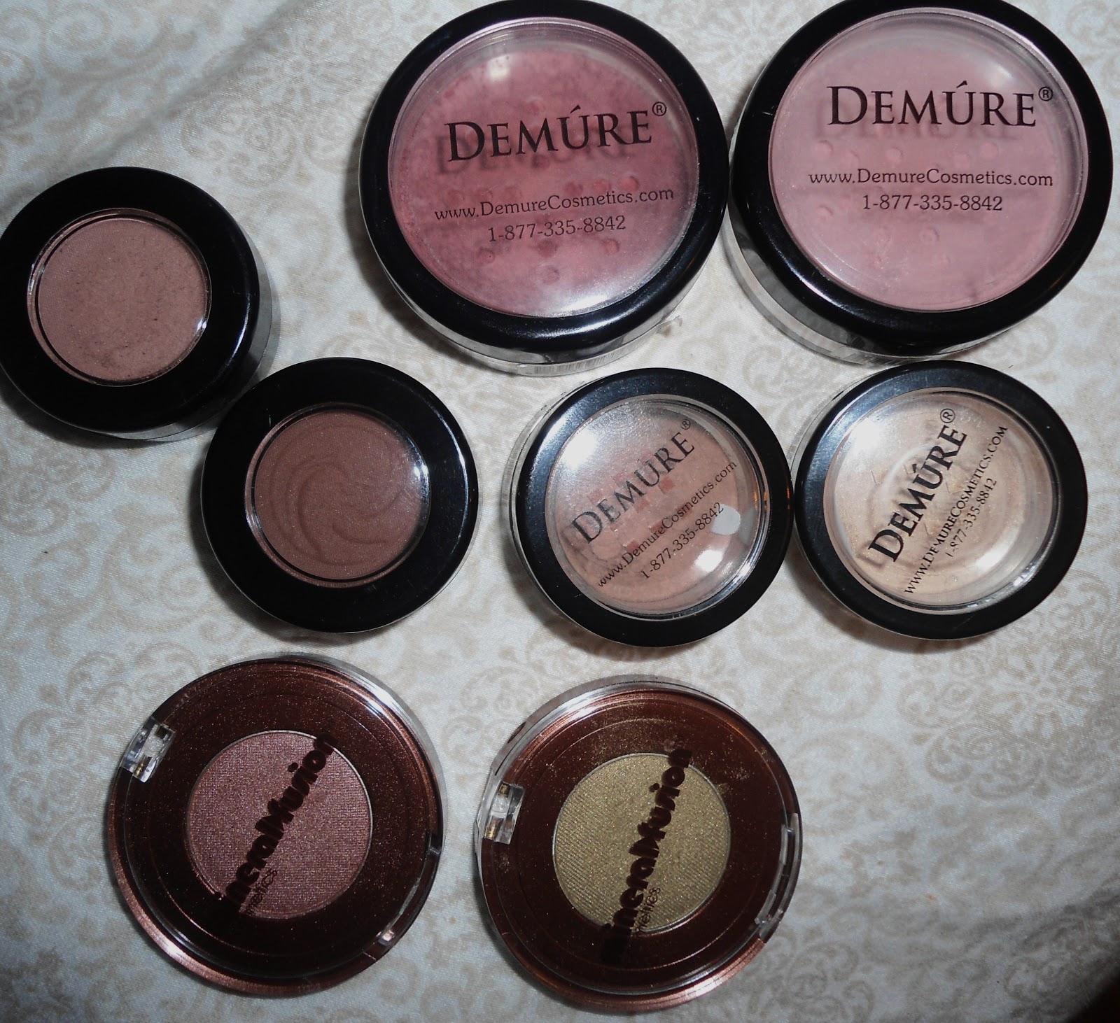 Eco Beauty and Fashion Hut: Demure Mineral Make-up