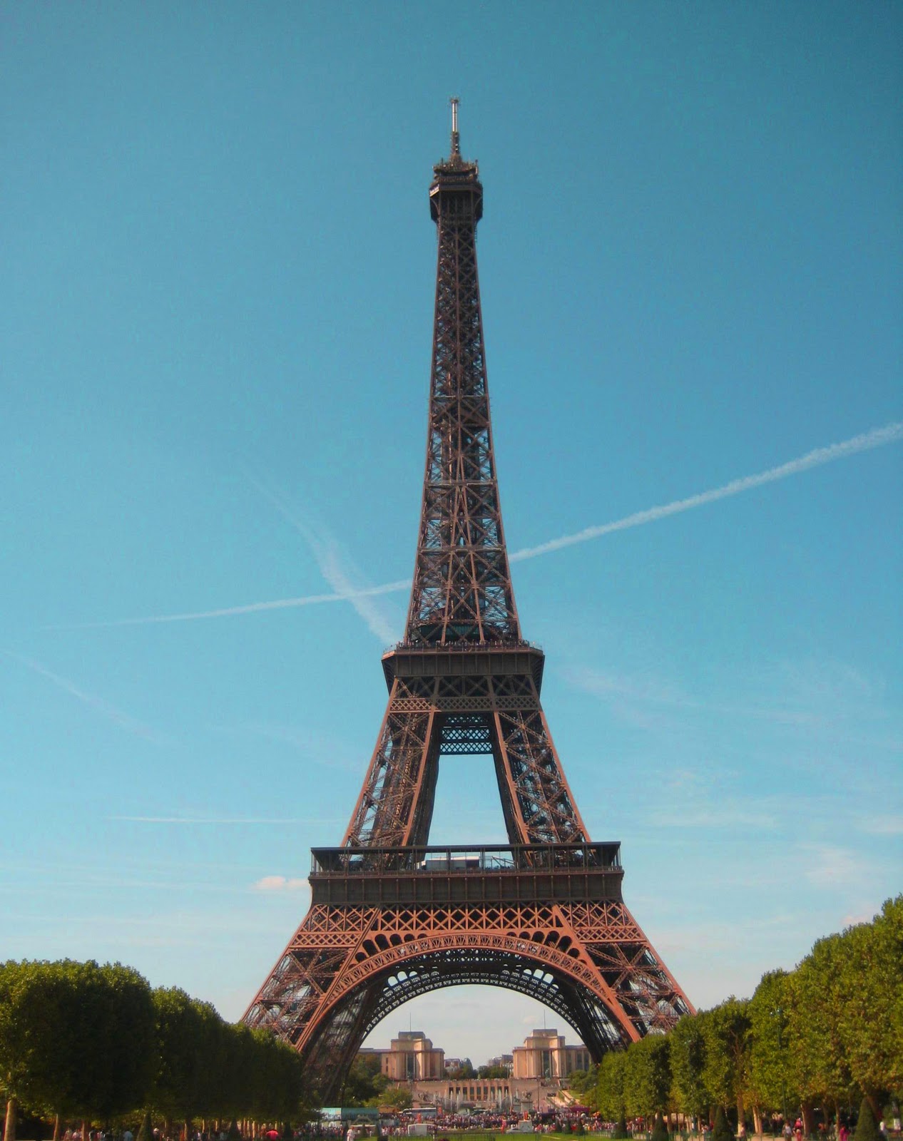 MD Photos: Eiffel Tower 2009