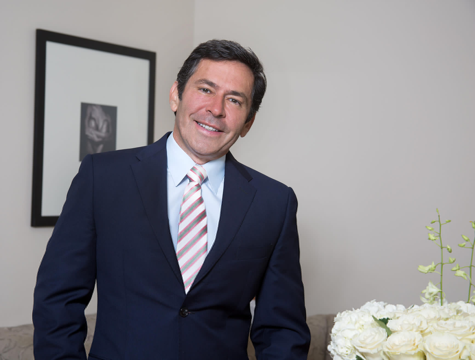 Luis Rodríguez Terry - Cirugía Facial, Abdomen y Busto