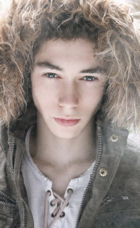 HANDSOME FACES: Young and Pretty Boys for 2014