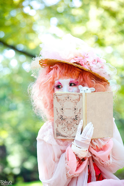 Mocha-san's Art Diary: Japanese Subculture Shiro-Nuri