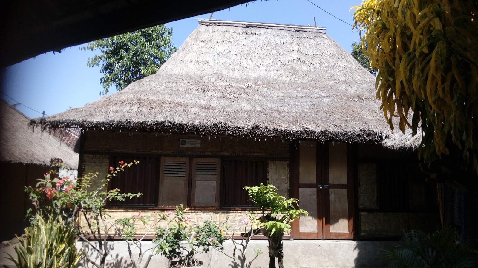 Overview of Lombok's Culture - Sasak People and Sade Village | Dorsett Pink