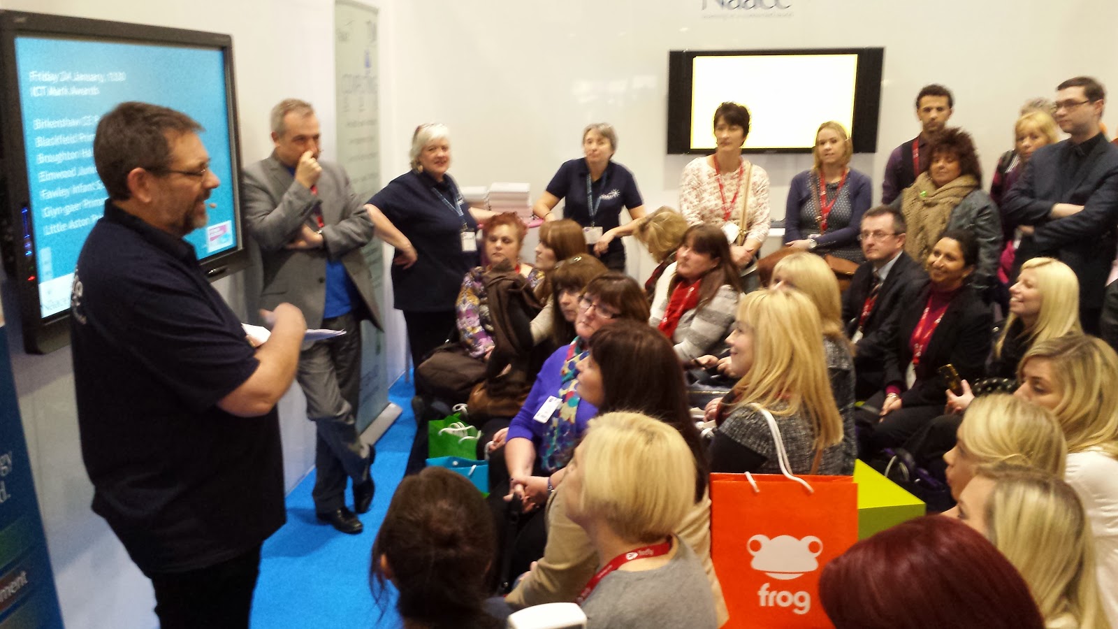 Creative Ideas in teaching through ICT: Chosing a Theme