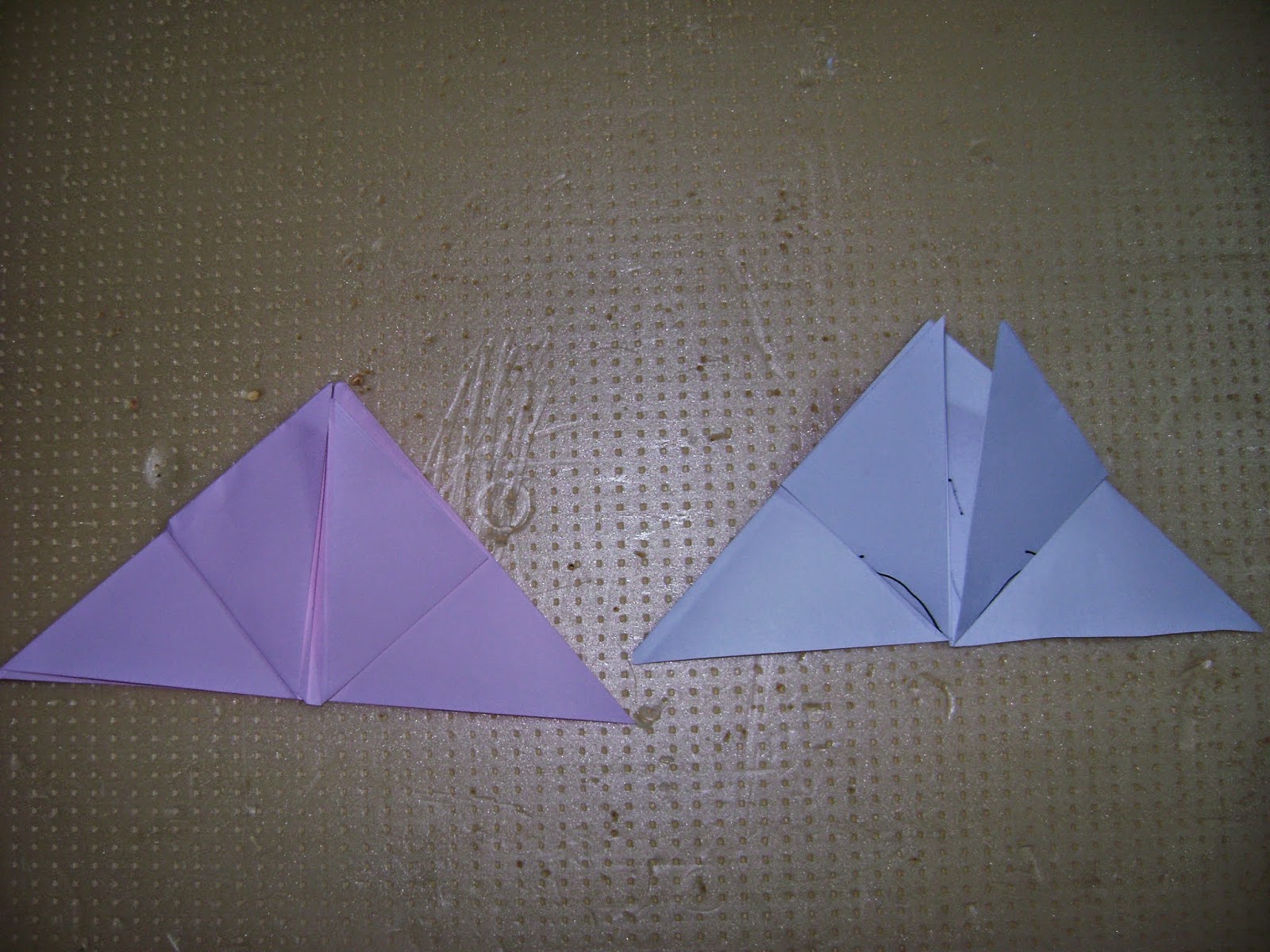 Lumea lui Scolarel...: Lalea (origami)
