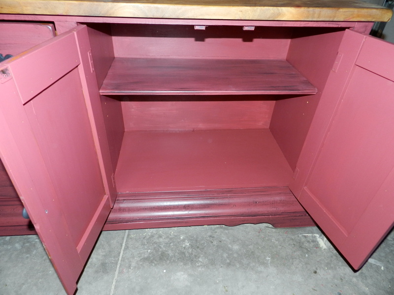 Crafty in Canada: Red and Rustic!