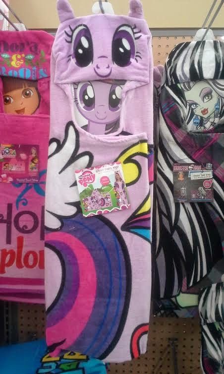 Equestria Daily - MLP Stuff!: Random Merch: Door Mat, Bouncy Ball, Bath ...