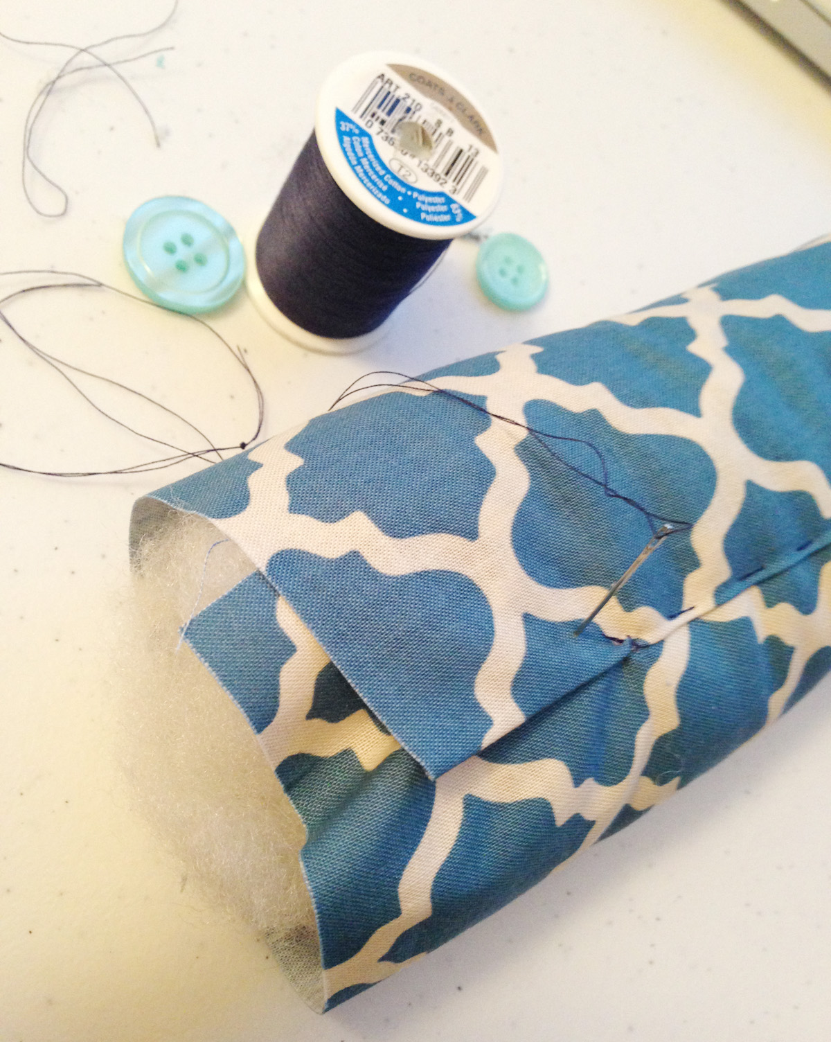 Samantha Walker's Imaginary World: Push Pin Pillow Tutorial by Diana
