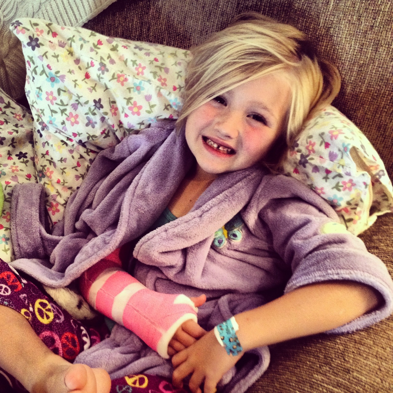 Daily Dose of Dwinell: Baby Girl and The Broken Arm!