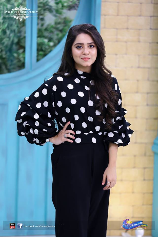 Beautiful Sisters Sarah Razi and Arisha Razi in The Morning Show ...