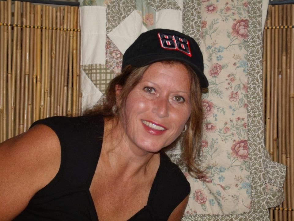 Women Living Off Grid Going It Alone To Live The Dream