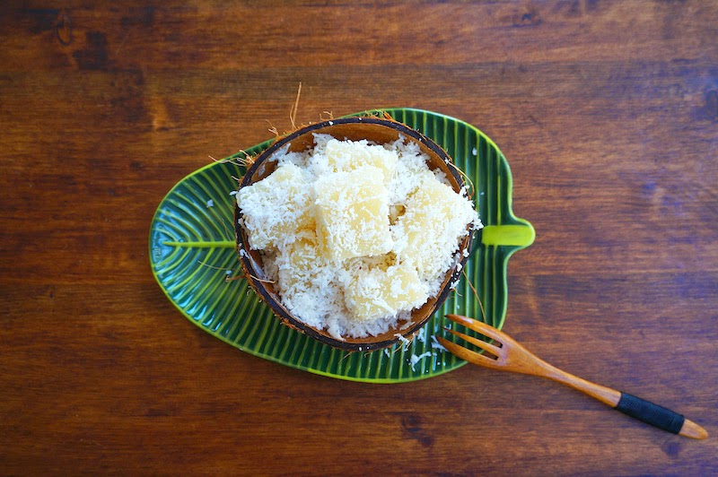 Steamed Tapioca/Cassava Kuih With Coconut