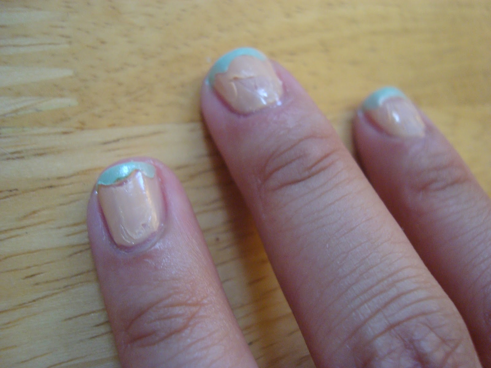 JWo Designs: Nail Fail: Scalloped French Manicures