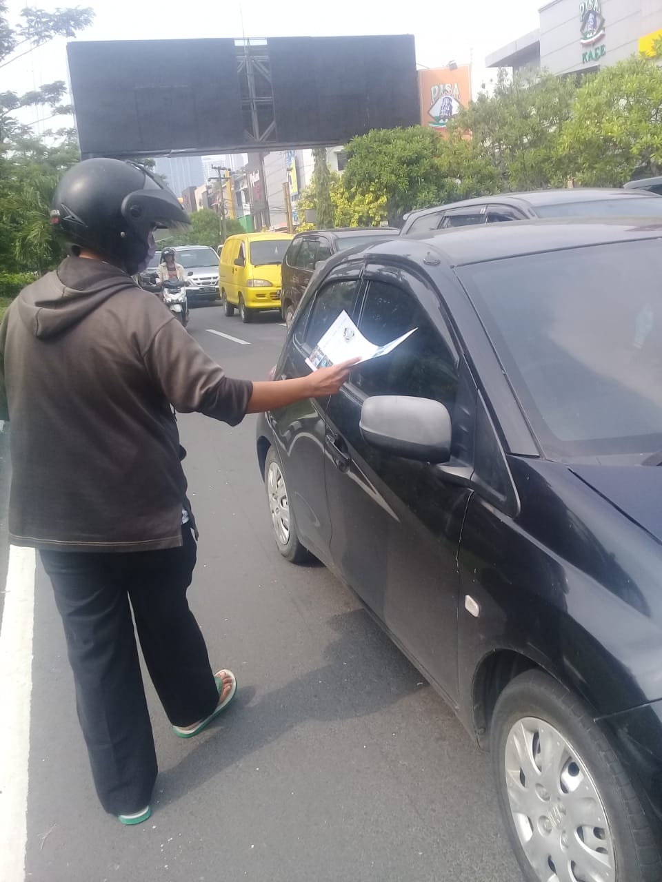 SEBAR BROSUR SURABAYA: FOTO JASA SEBAR BROSUR SURABAYA | 083134424451 WA