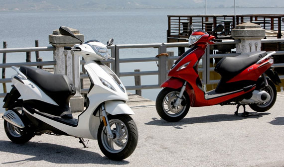 Harga dan Spesifikasi Vespa Piaggio Fly MY 50 dan 125 Tahun 2013