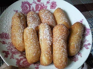 Akak Nora Berkisah: Kuih Bantal untuk leyzajamil...