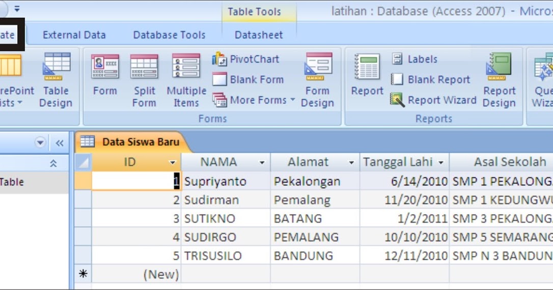 Database& Web Application: Apa itu QUERIES
