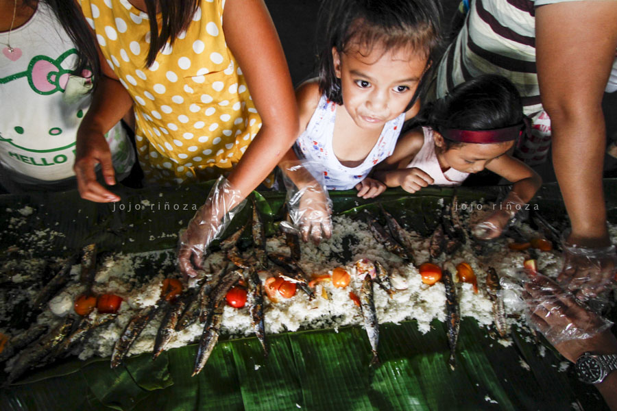 JojoGraphic Channel: Tinapa (Smoked Fish) Festival