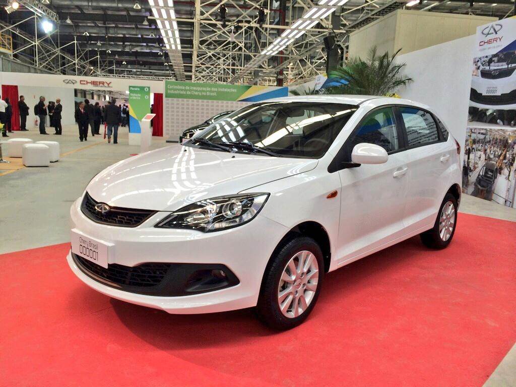 Chery Celer fabricado no Brasil chega às lojas este ano