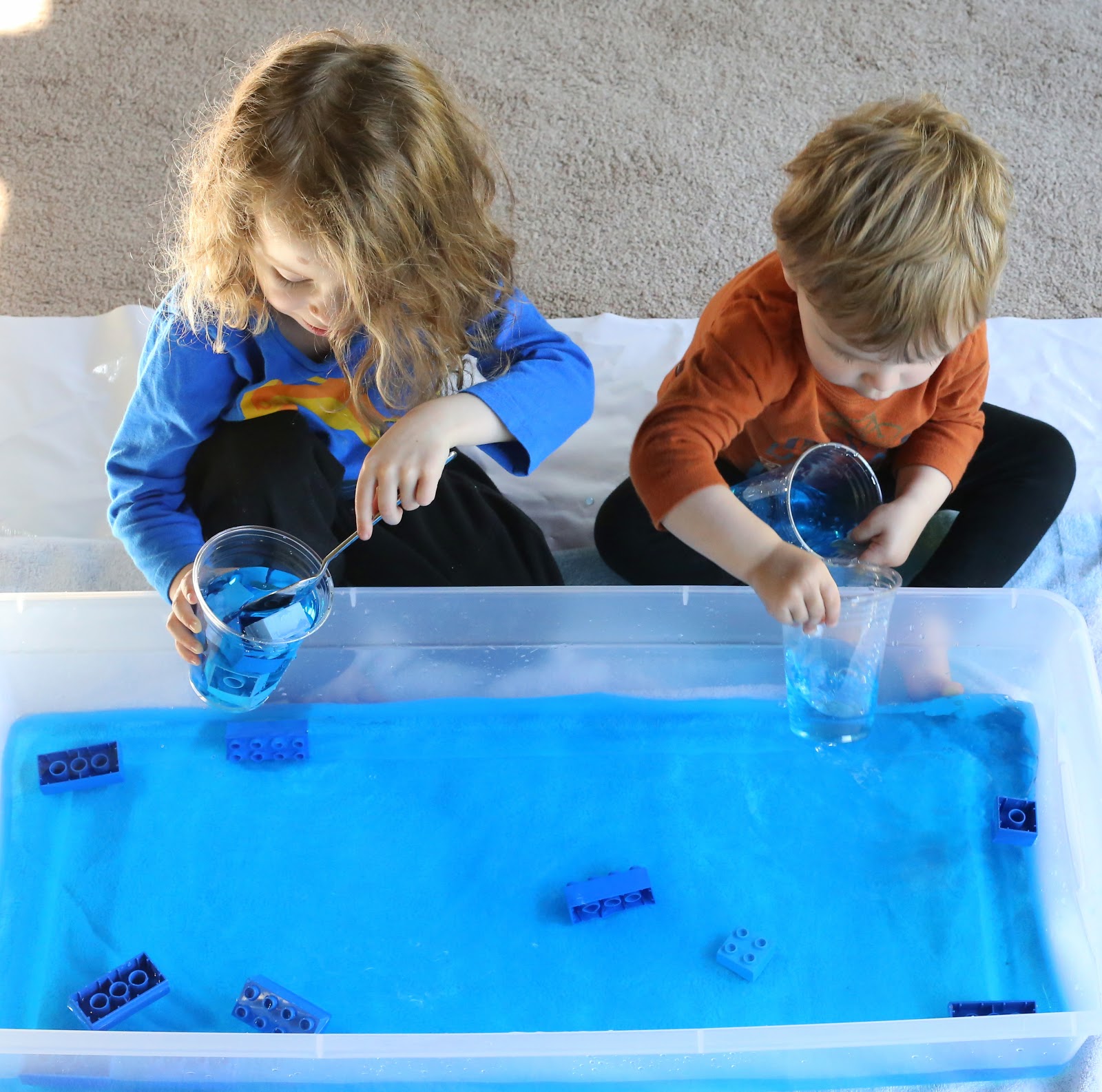 Five Ways to Play with LEGO bricks and Water