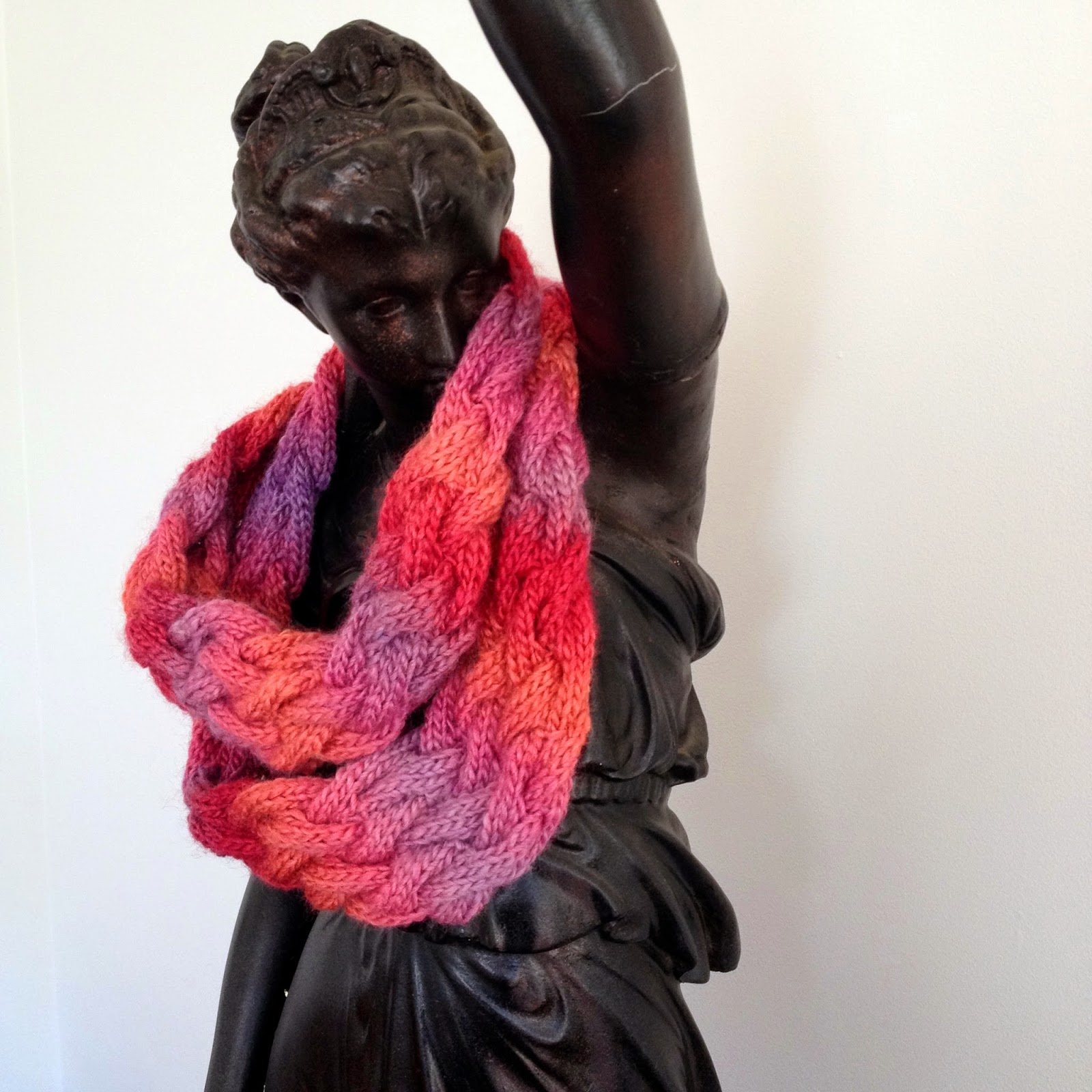 Plain Jane Creations: Plaited cable continuous scarf