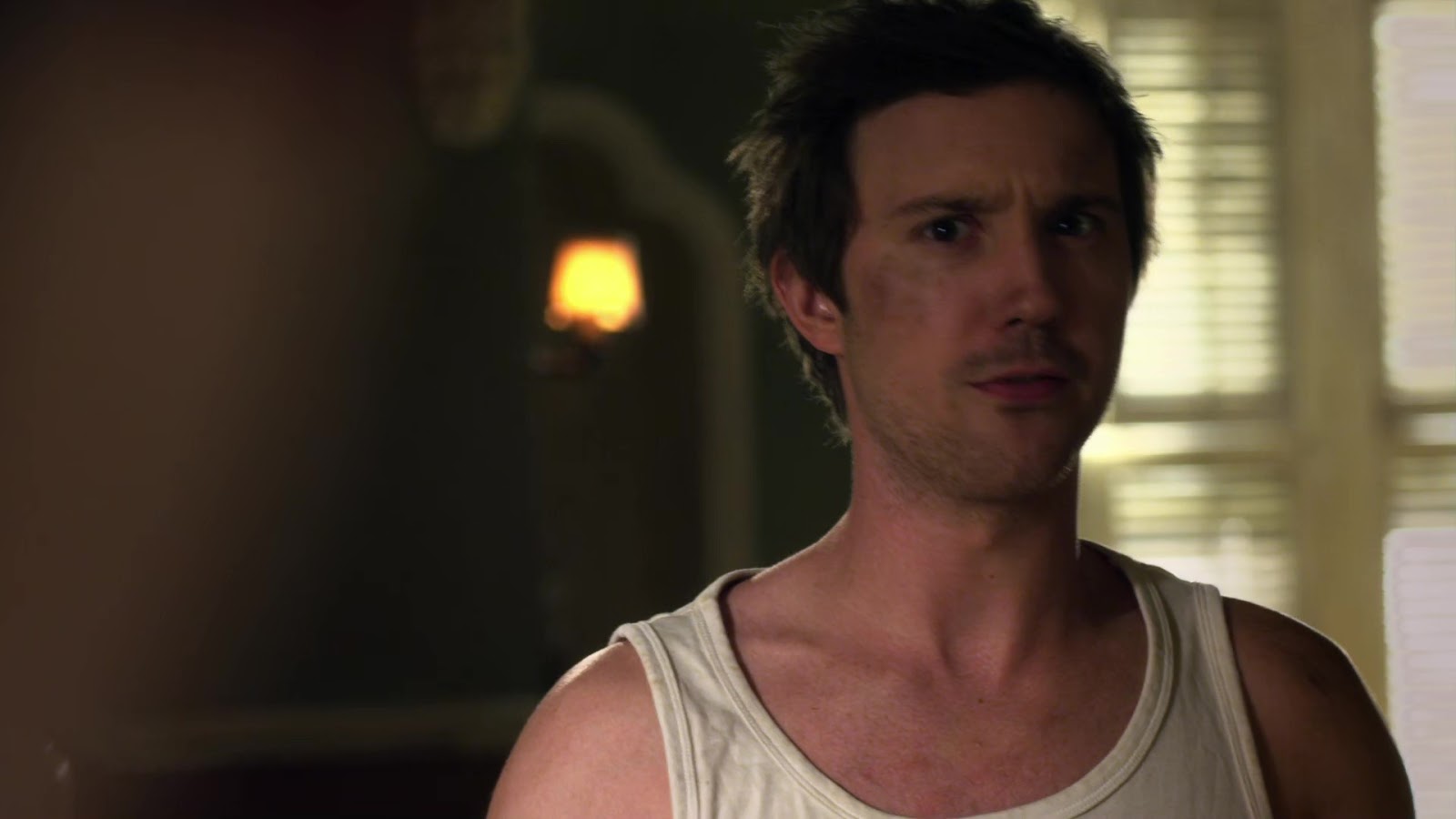 ausCAPS: Sam Huntington shirtless in Being Human 1-04 "Wouldn't It Be ...