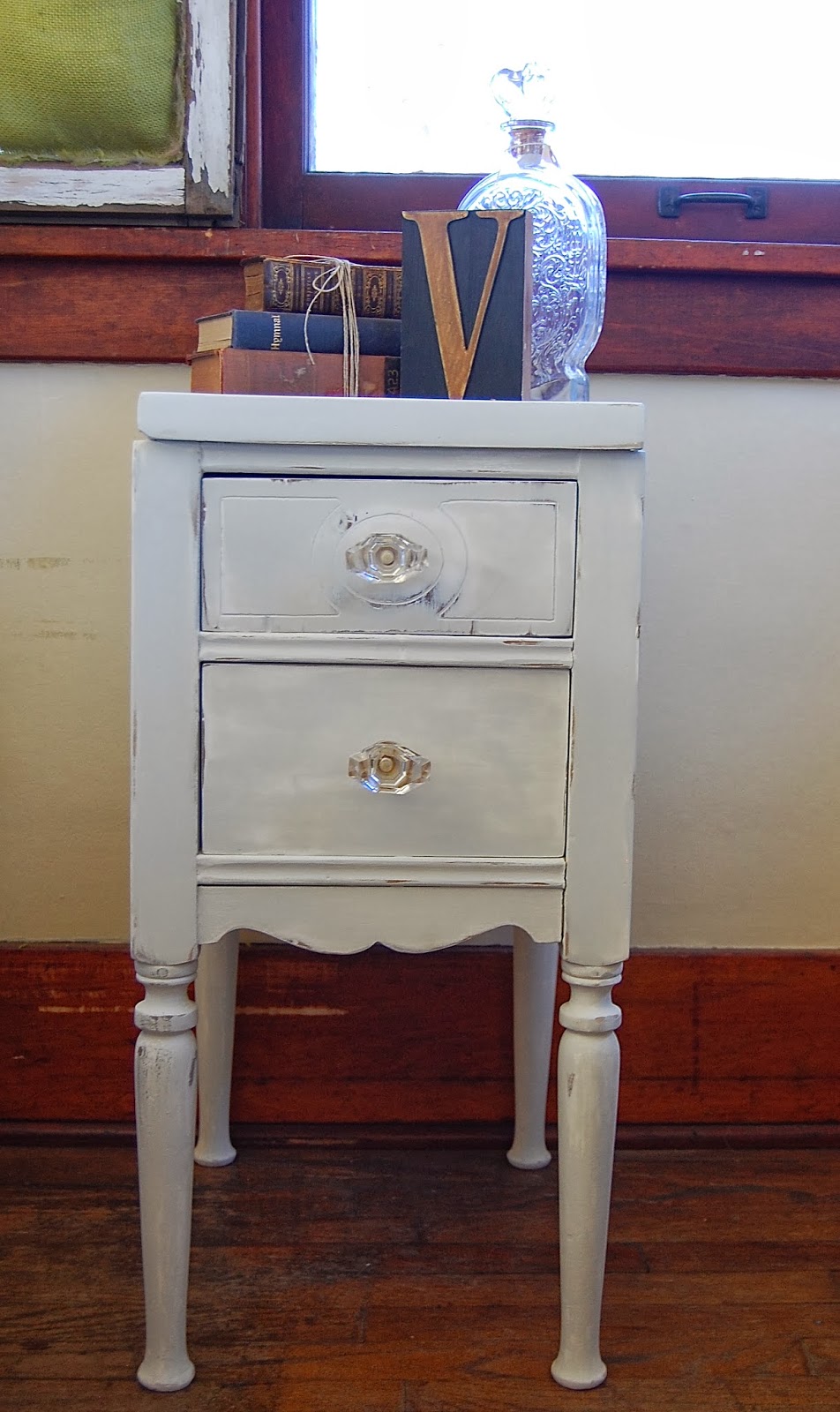 SimplyCozyRestoration: Shabby Chic Antique Bedside Table SimplyCozyRestoration: Shabby Chic Antique Bedside Table