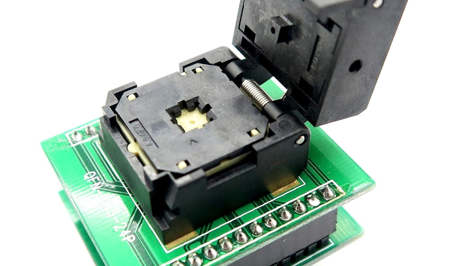 Supports de circuit intégré 5Pcs AMP en plastique Leaded Chip Carrier ...