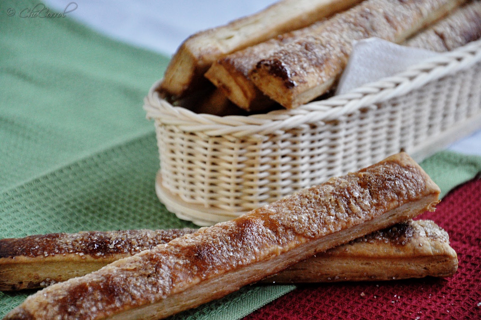 CoLoRes, SaBoRes, oLoRes...CoLoRs, TaSTeS, SmeLLS: puff pastry ...