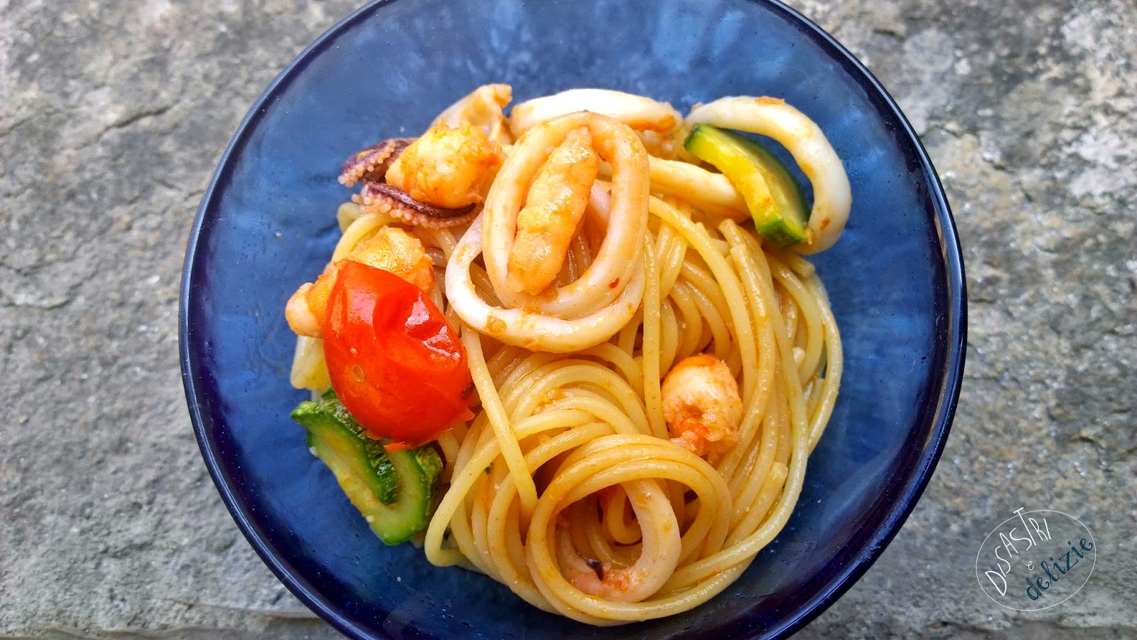 Disastri e delizie: Spaghetti calamari, gamberi e zucchine