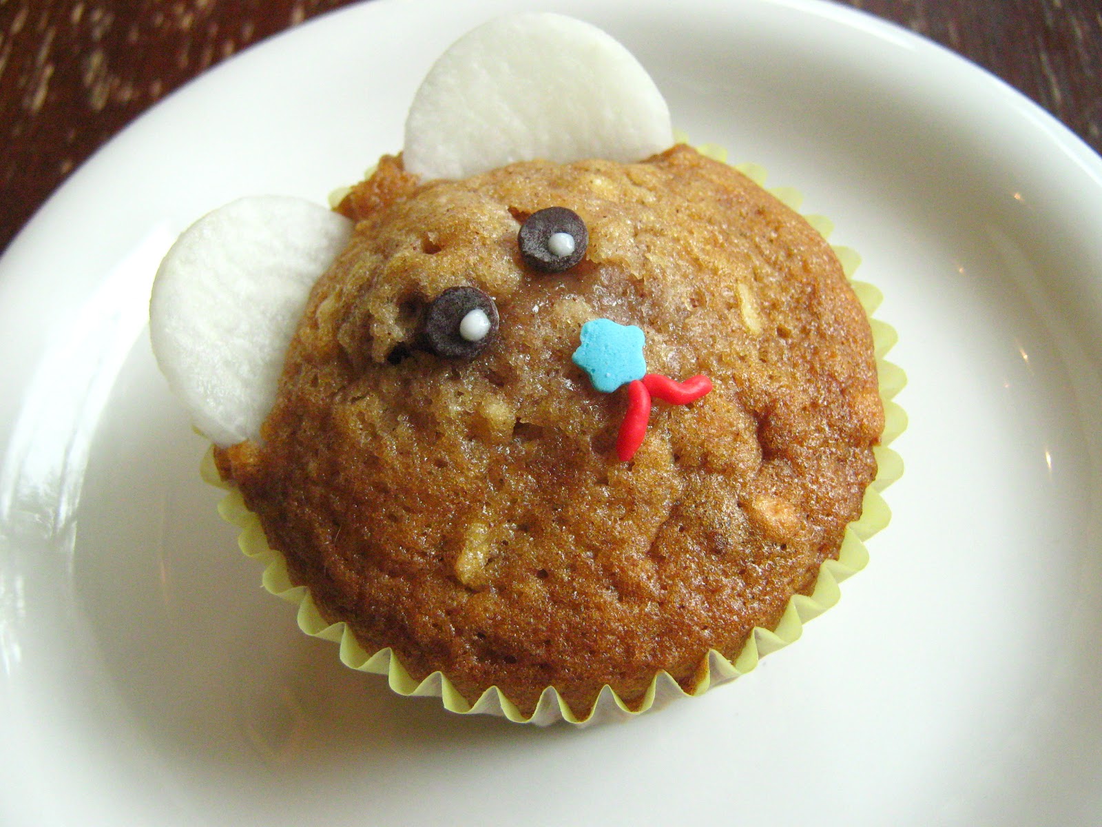 Rindy Mae: Animal Muffins: A Kid Snack