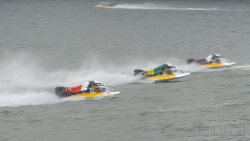 Kriegster's World: Formula 1 H20 Power Boat Racing 2011 (Singapore) Day 2