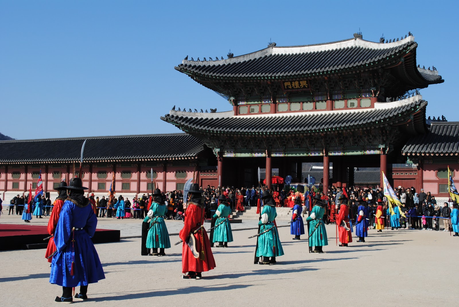 life abroad.: Seollal in Seoul