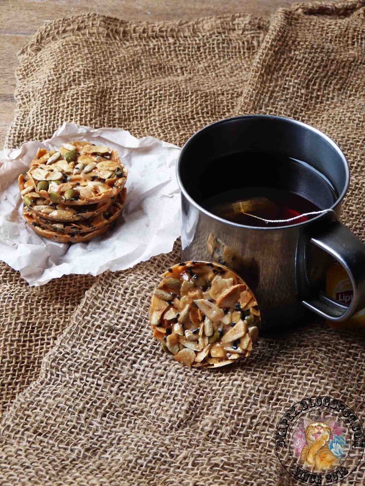 syapex kitchen: Biskut Florentine Crunchy Caramel Almond