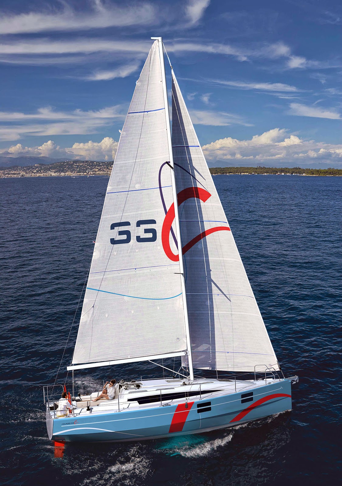 Azuree 33C - SailMiddleItaly Centro Italia Vela S.r.l. Agenzia di ...