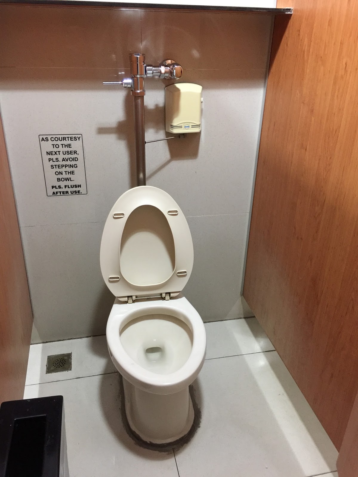 Philippinefails Toilet Paper We Don t Need No Stinking Toilet Paper philippinefails-toilet-paper-we-don-t-need-no-stinking-toilet-paper