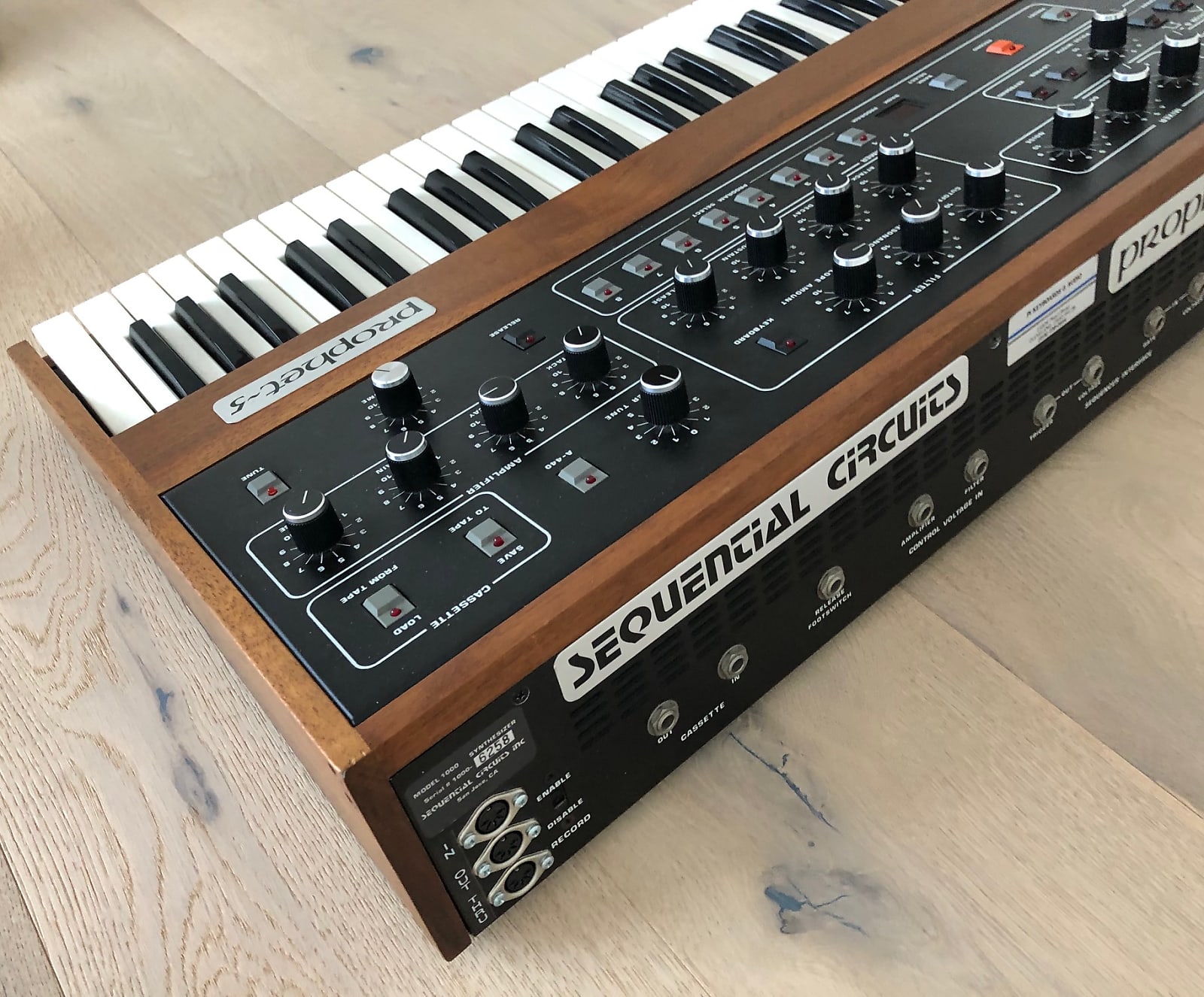 MATRIXSYNTH: Sequential Circuits Prophet 5 (Serviced / Rev 3.3 / MIDI ...