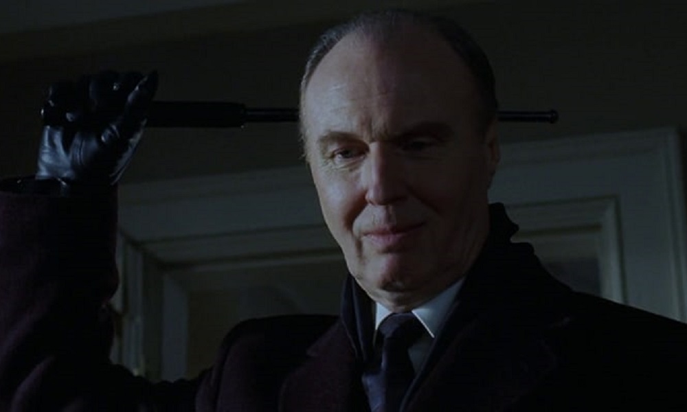 Malvaditos: Lewis Prothero