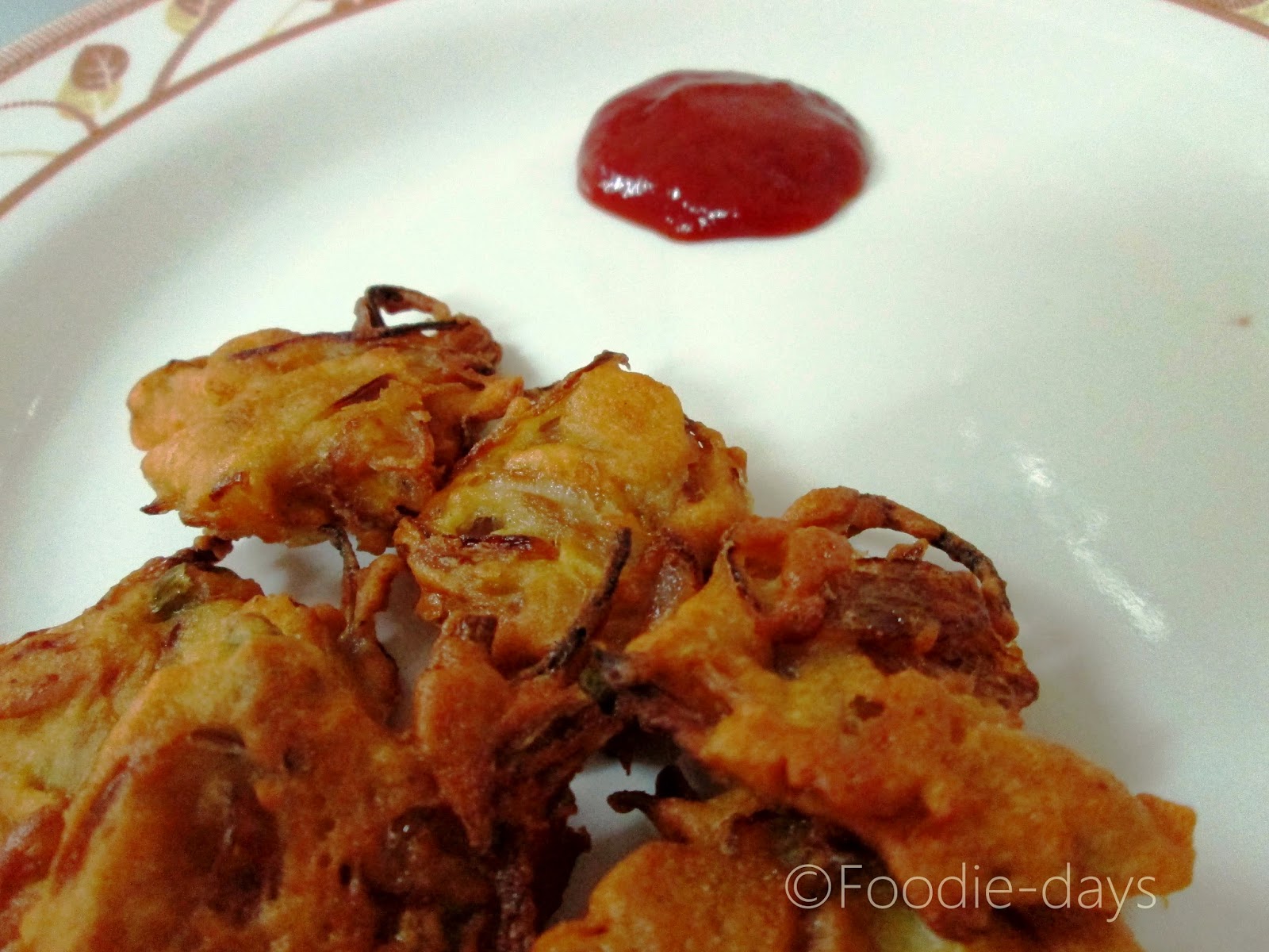 Ulli vada | Onion pakoda.